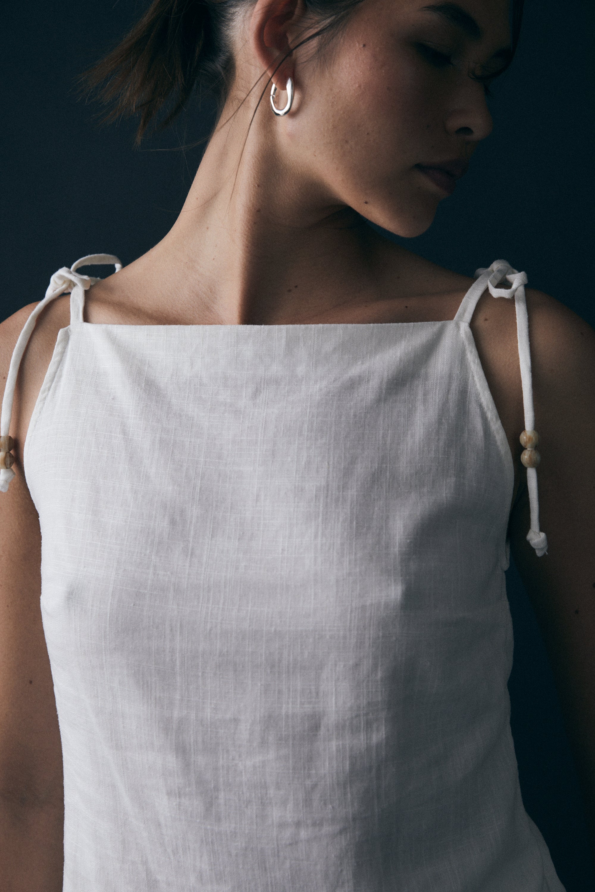 Lumi Top, White Linen | Linen Tie-Detail Top – Avec Studio